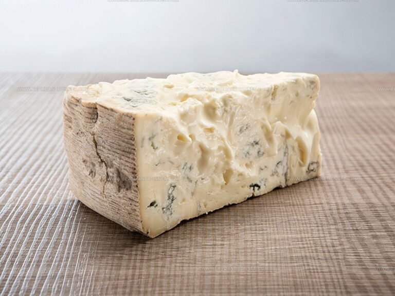 What Does Gorgonzola Cheese Taste Like? From Mild to Bold, Your Guide ...